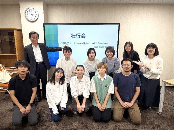 三重大学 | Tri-U IJSS参加者が伊藤学長を表敬訪問しました！